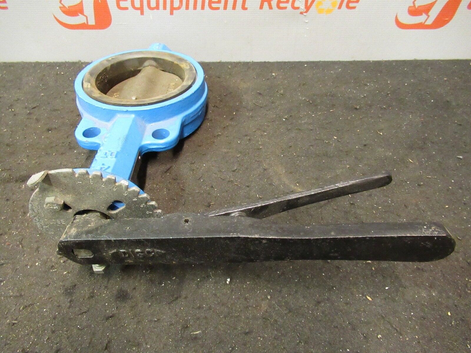 Mueller Steam Company 4" Butterfly Valve Lever Handle - Equipment Recycle
