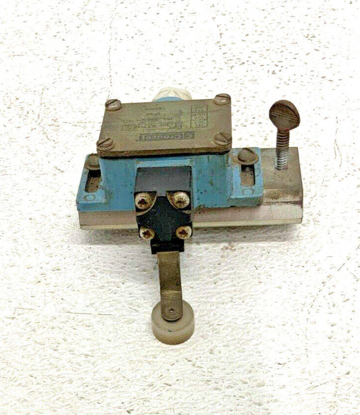 Lot of 2 Crouzet Type 838330 Limit Switch 10A 380V IP66 IEC 337-1 VDE ...